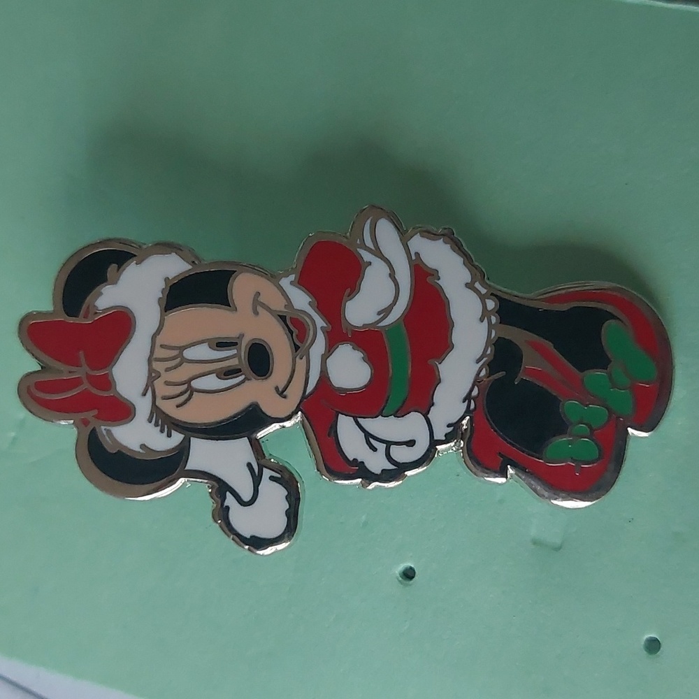 Disneyland Paris Minnie Mouse Pin - Gem